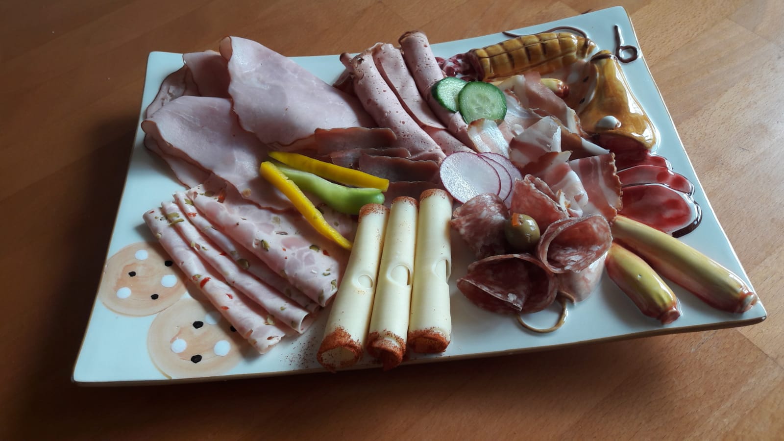 Fleisch- & Wurstplatte | Italienisches Flair | Keramiken für jeden Anlass